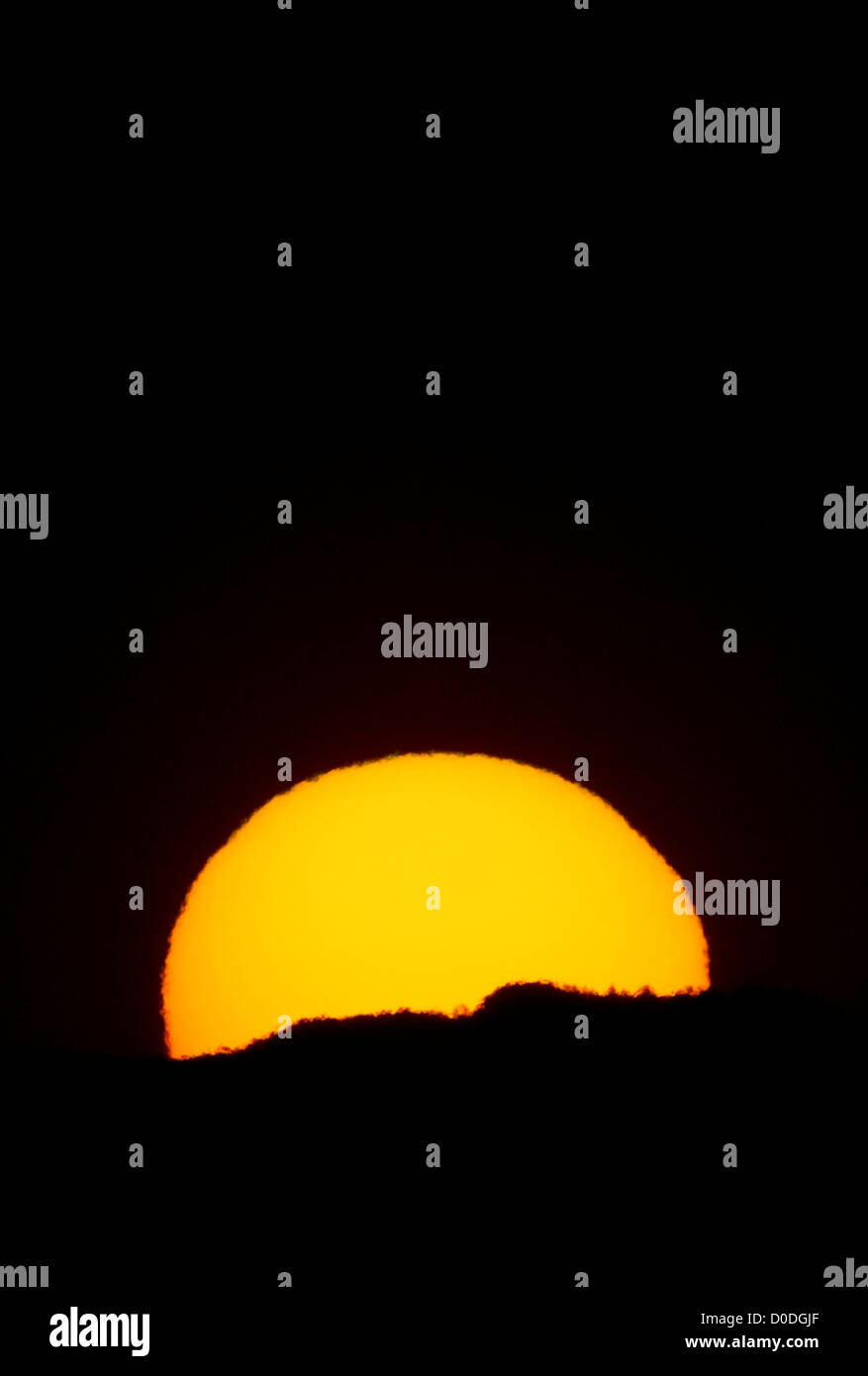 Atmospheric refraction sun hi-res stock photography and images - Alamy