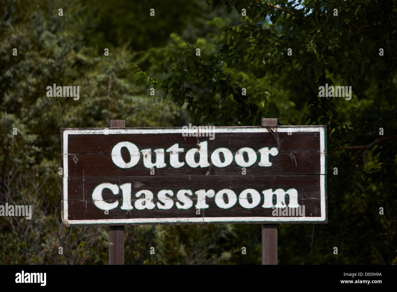 Outdoor classroom sign hi-res stock photography and images - Alamy