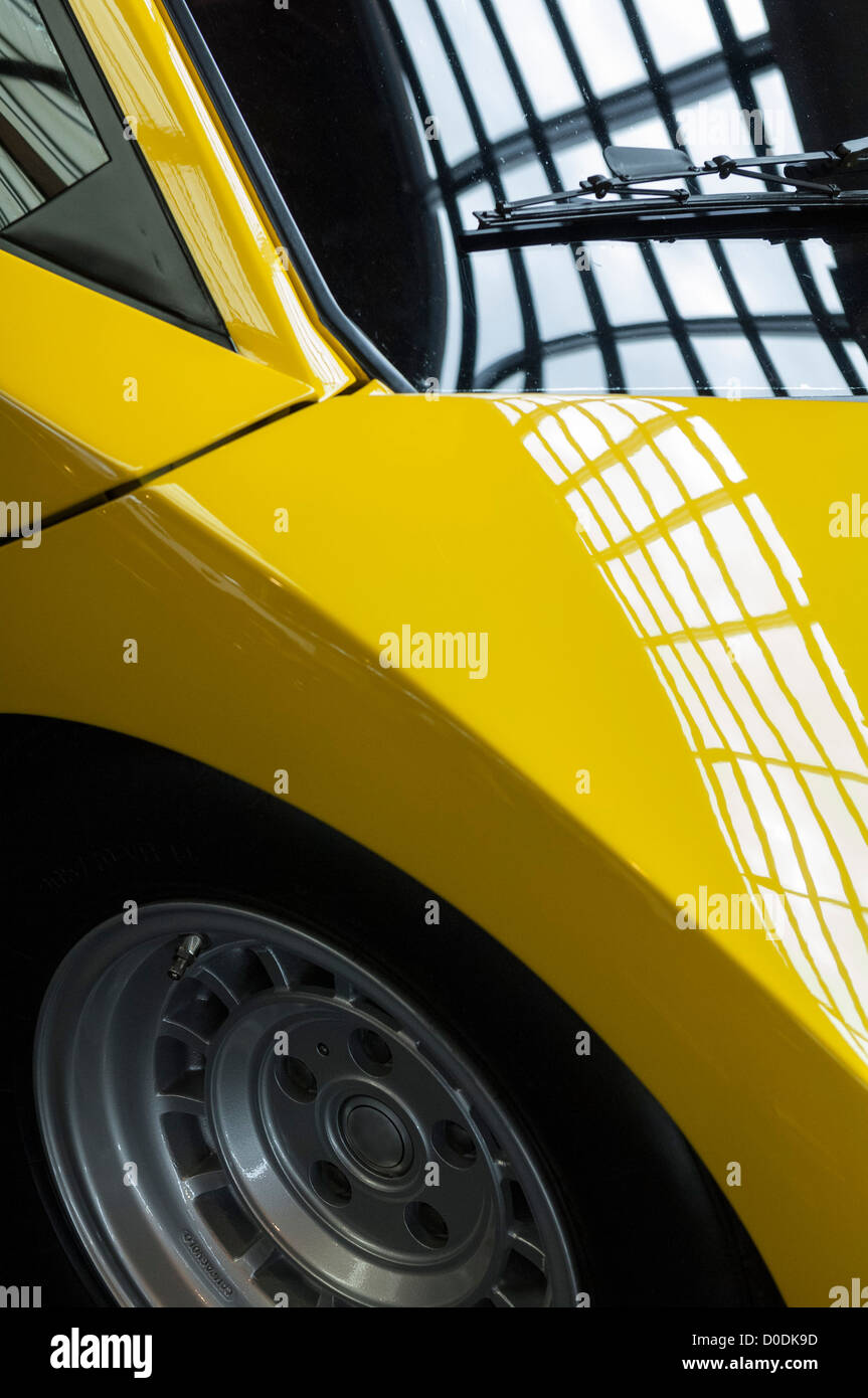 Yellow Lamborghini Countach Stock Photo - Alamy