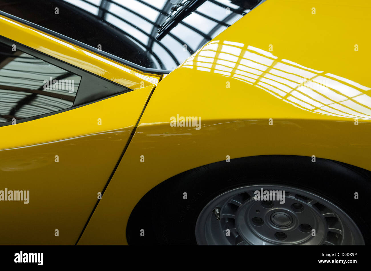 Yellow Lamborghini Countach Stock Photo - Alamy