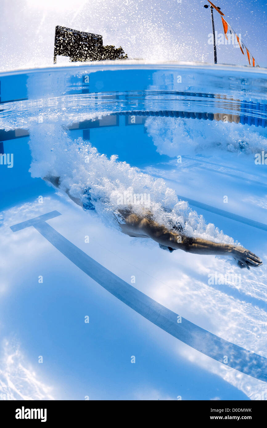 Speed and Motion of Swimmer Making a Turn Stock Photo - Alamy