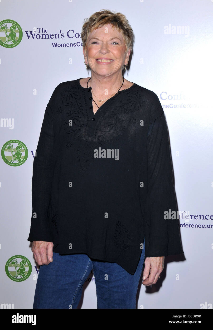 Linda Ellerbee at the 2010 Women's Conference held at the Long Beach ...