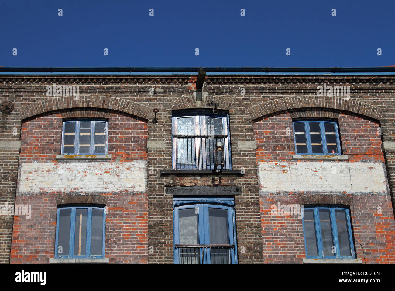 Architectural fascia hi-res stock photography and images - Alamy