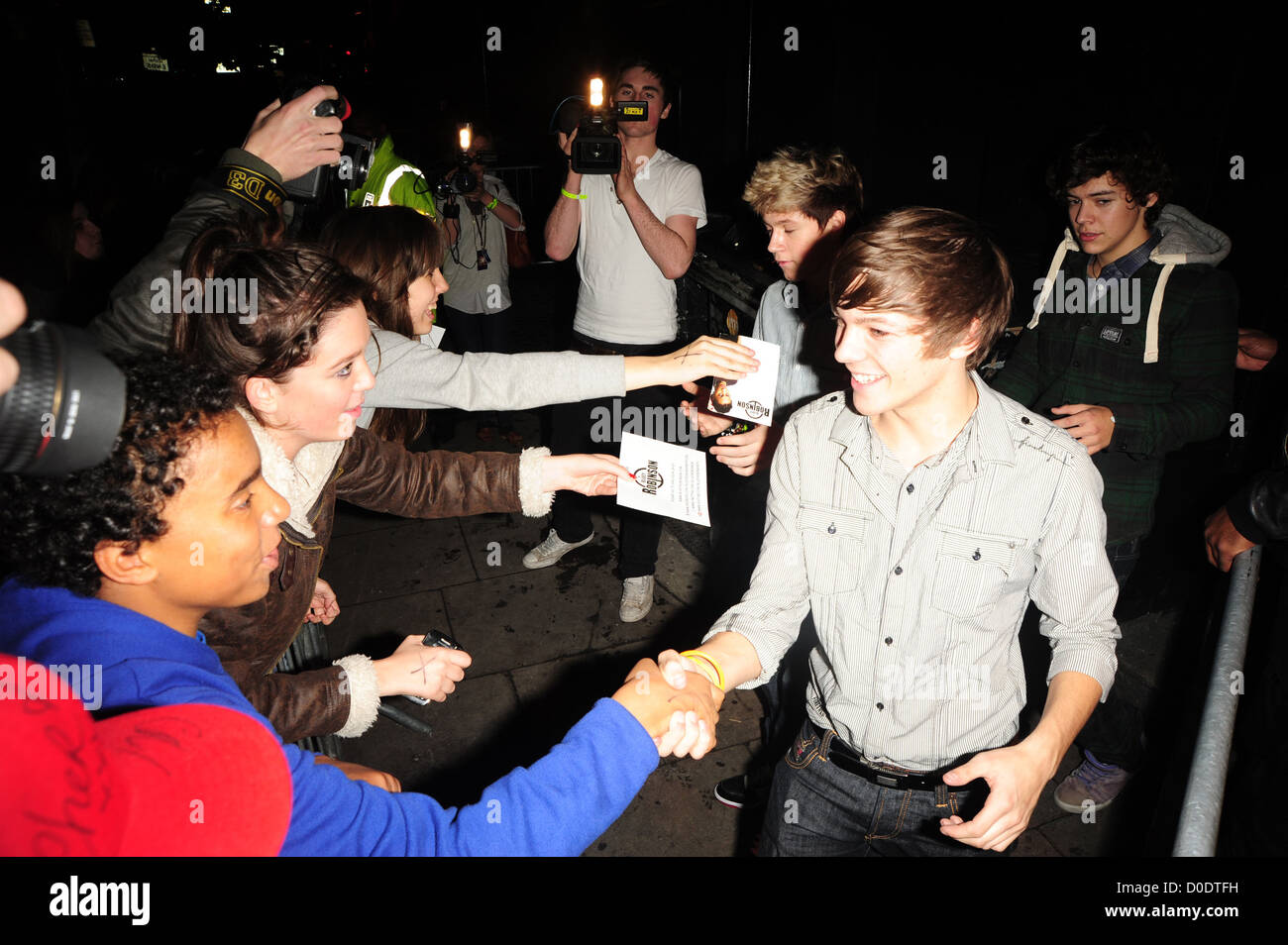 Niall And Liam Hugging