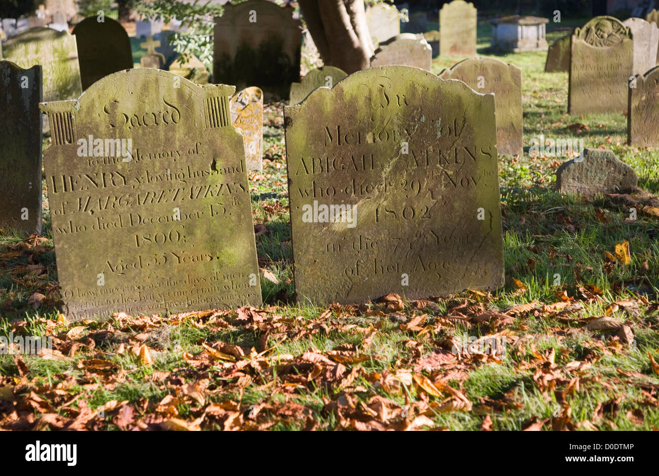 Graves in rural churchyard hi-res stock photography and images - Alamy