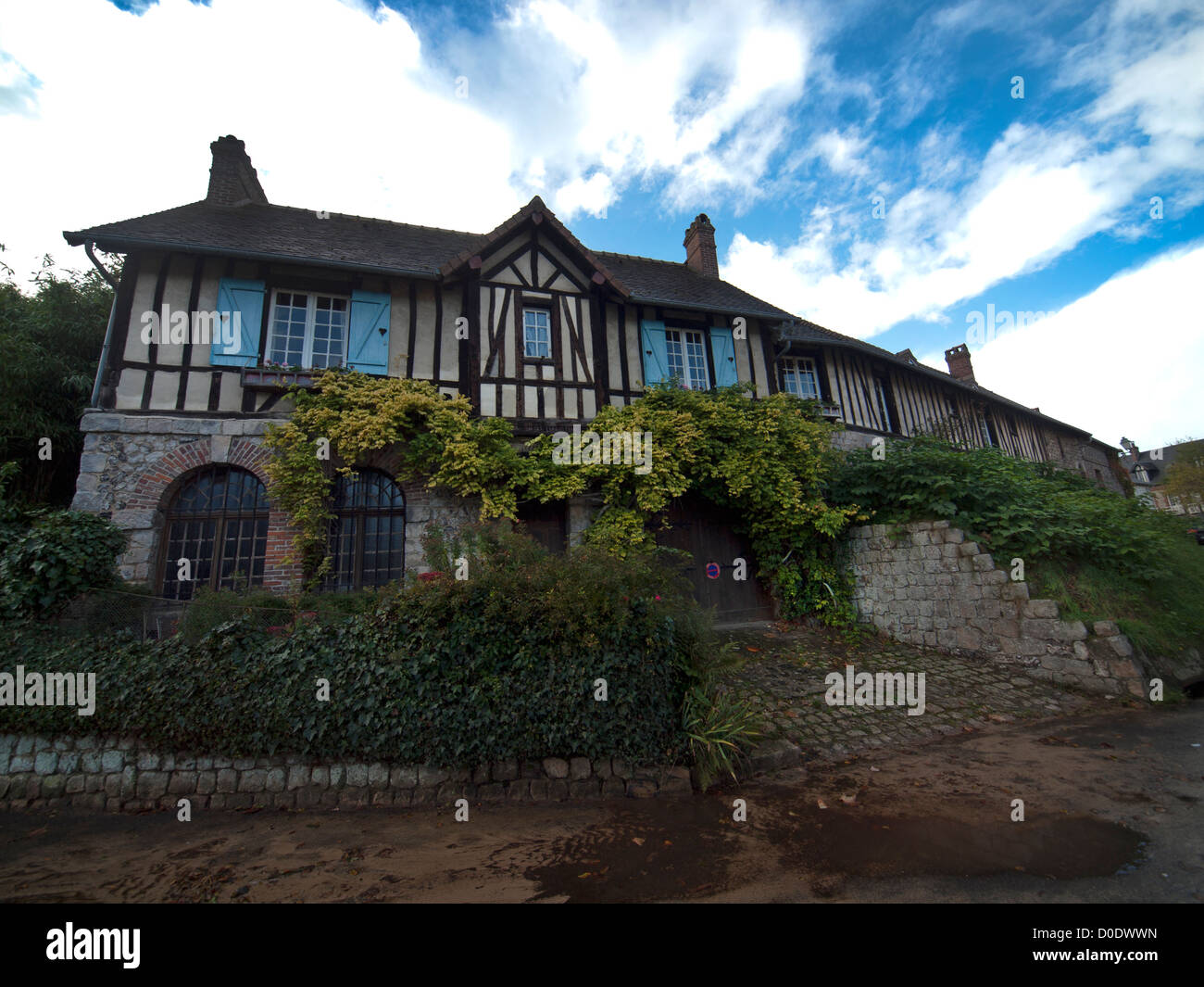 The pretty coastal Normandy village of Veules-les-Roses Stock Photo - Alamy