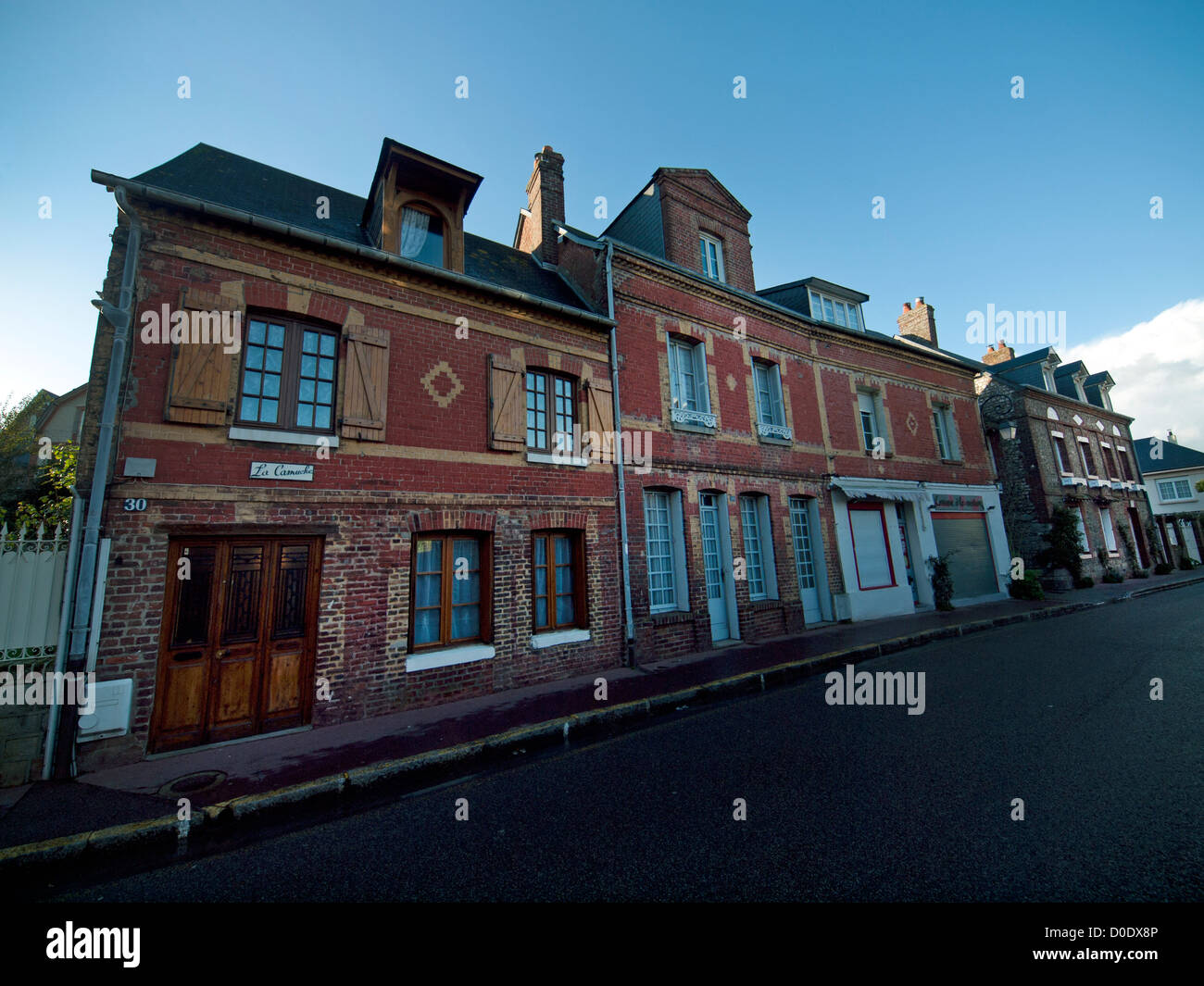 The pretty coastal Normandy village of Veules-les-Roses Stock Photo - Alamy