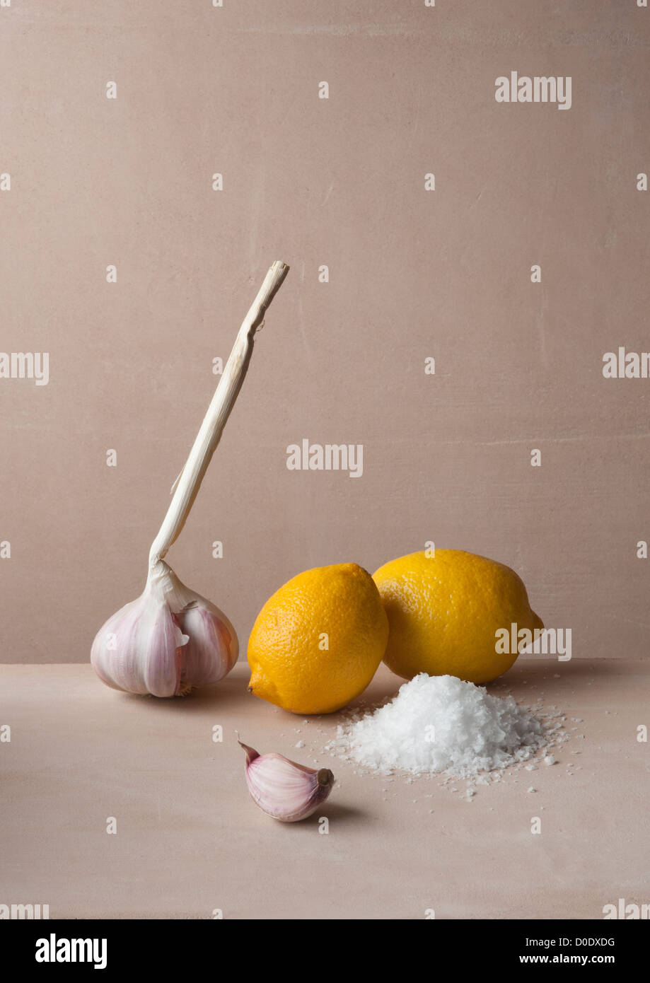 garlic, lemons and salt Stock Photo - Alamy