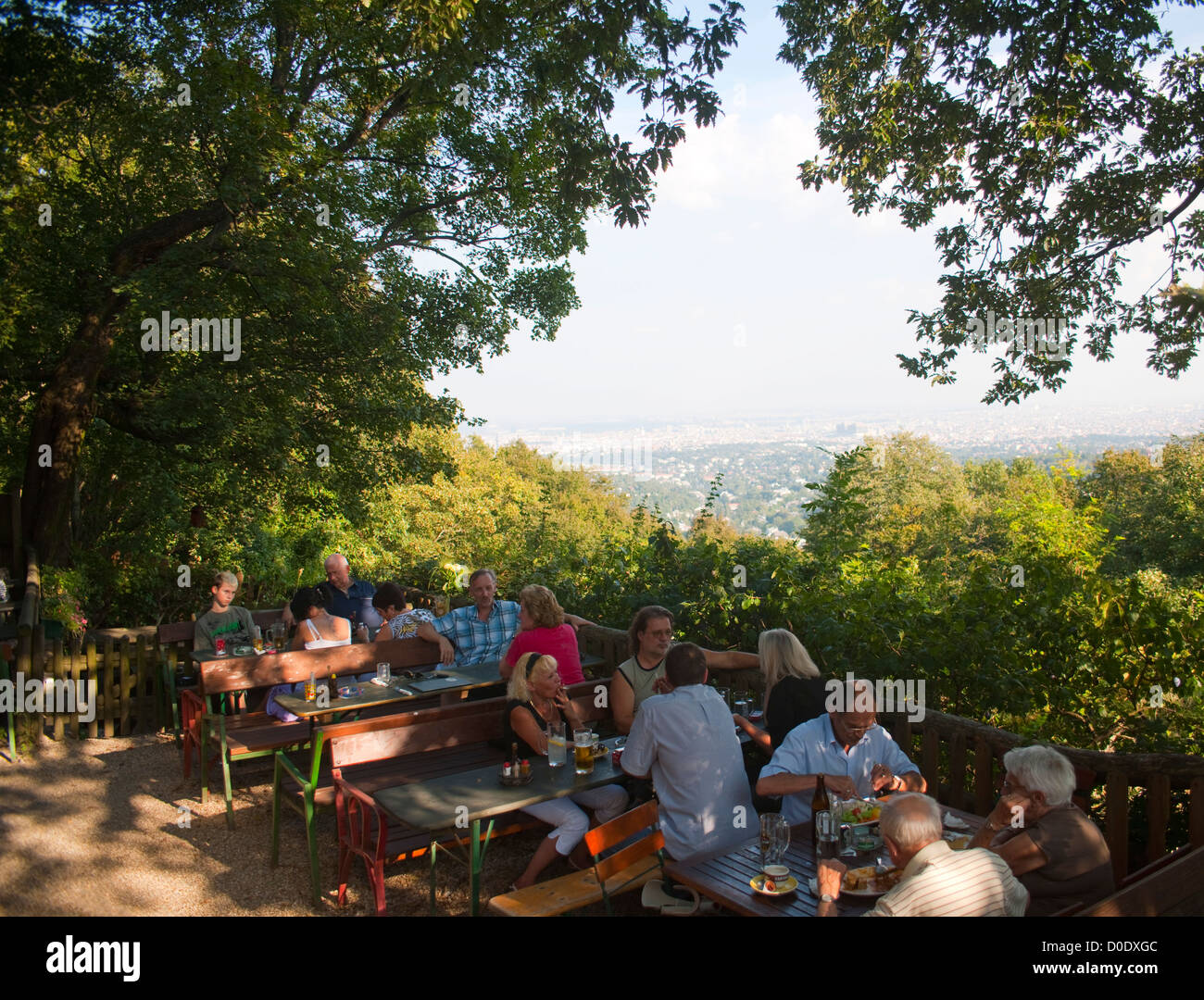 Österreich, Wien 19, Wienerwald, Gasthaus "Häuserl am Stoan" an der ...