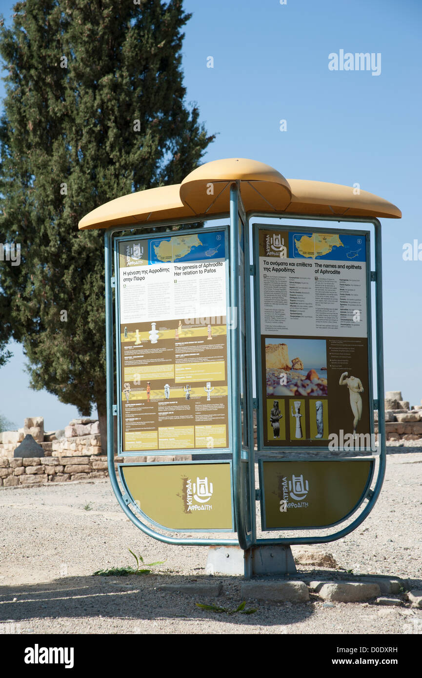 Tourist information boards hi-res stock photography and images - Alamy