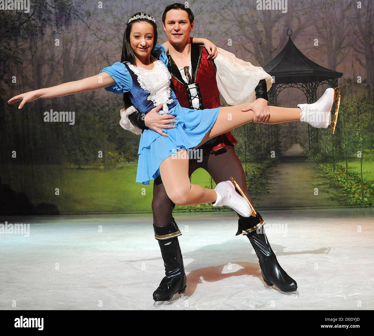 Prince charming snow white hi-res stock photography and images - Alamy