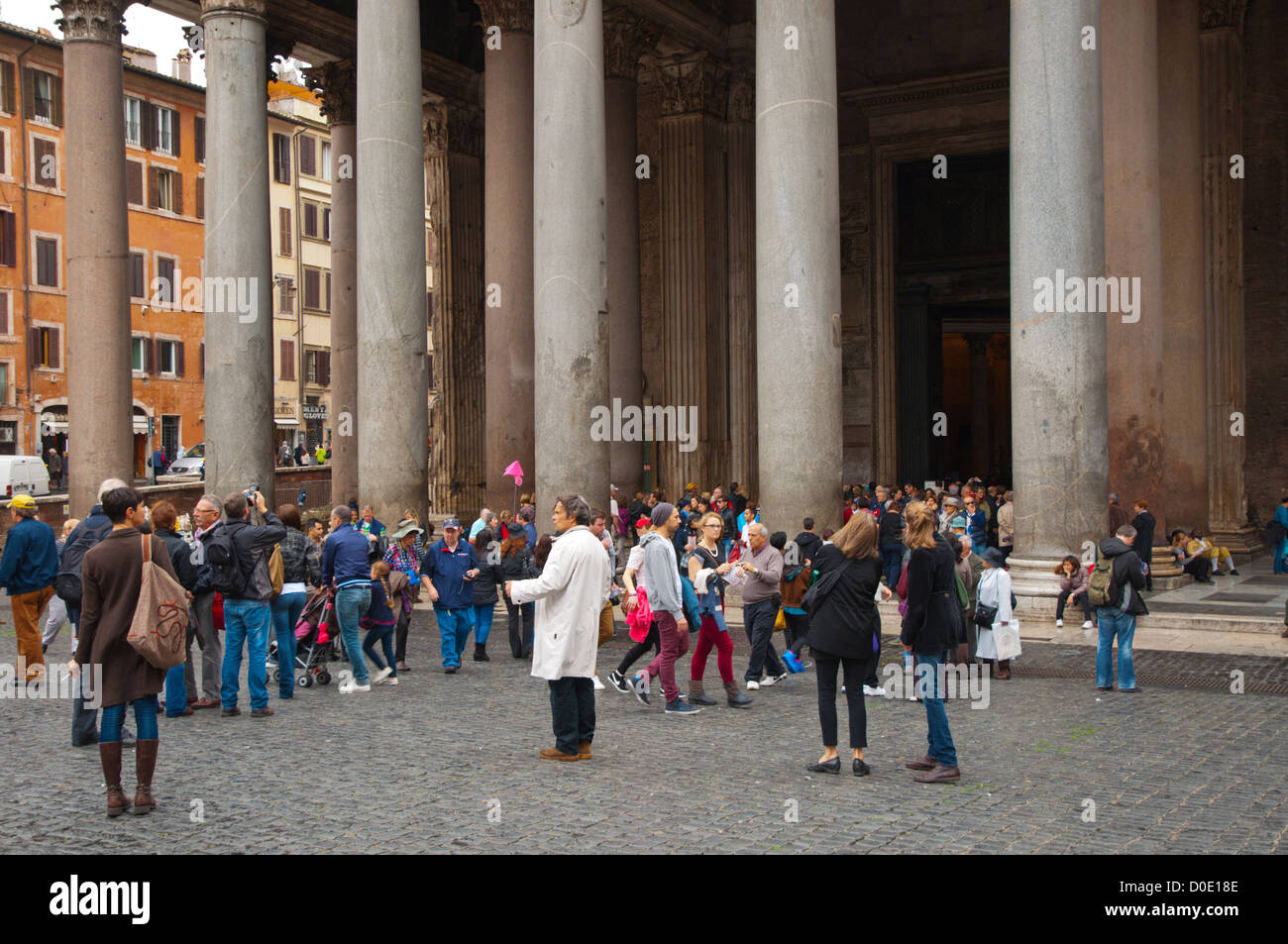 Tourists in front of the Pantheon at Piazza della Rotonda square centro ...