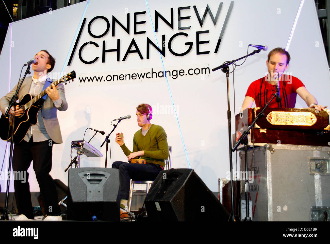 Irwin Sparkes, Alphonso Sharland and Martin Skarendahl, of The Hoosiers ...
