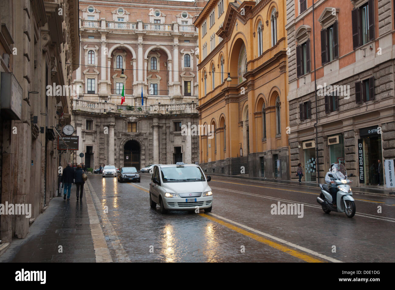 Via IV Novembre street centro storico central Rome the Lazio region central Italy Europe Stock ...