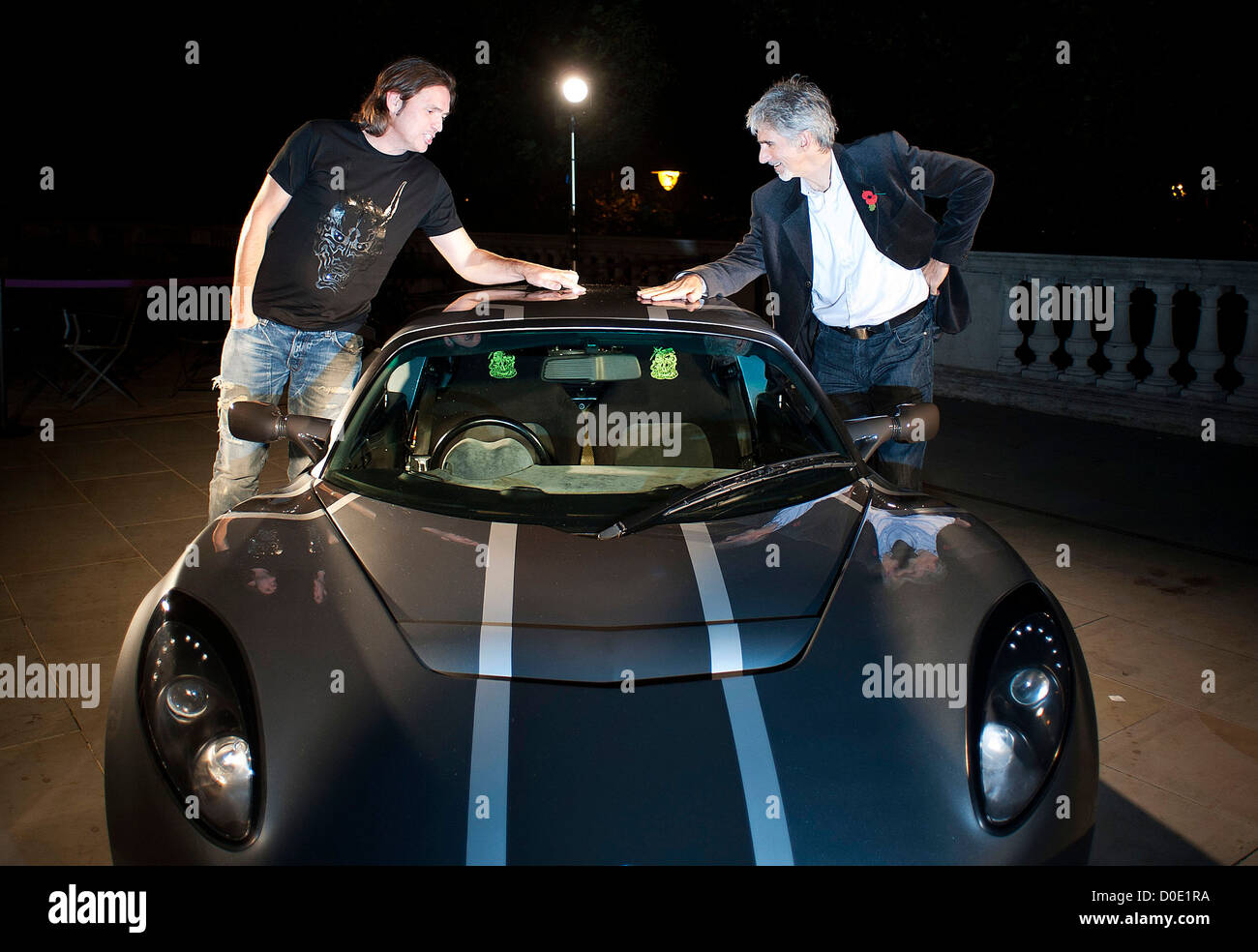 Dale Vince, founder of Ecotricity and Damon Hill promote the custom ...