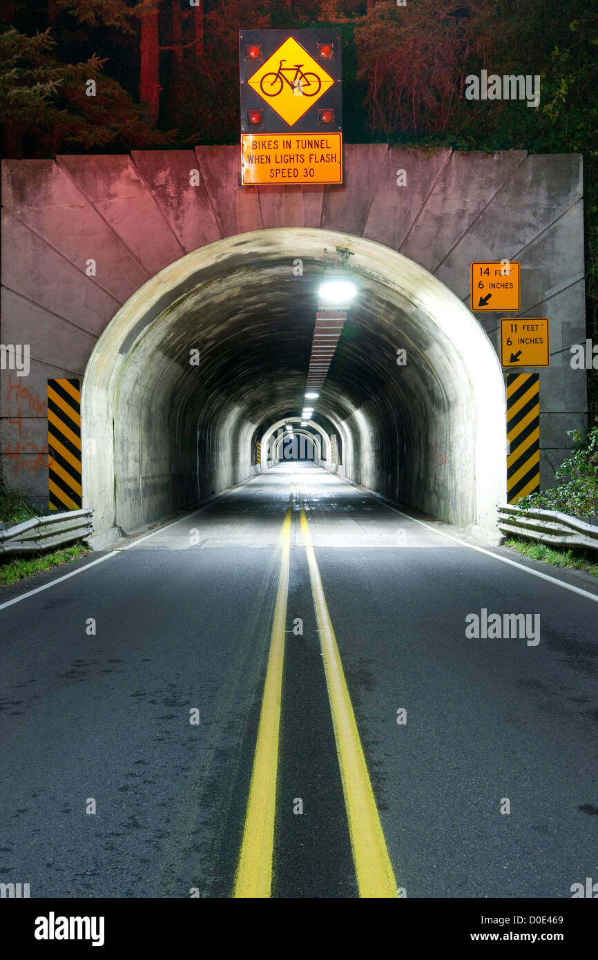 Tunnel road sign on hi-res stock photography and images - Alamy