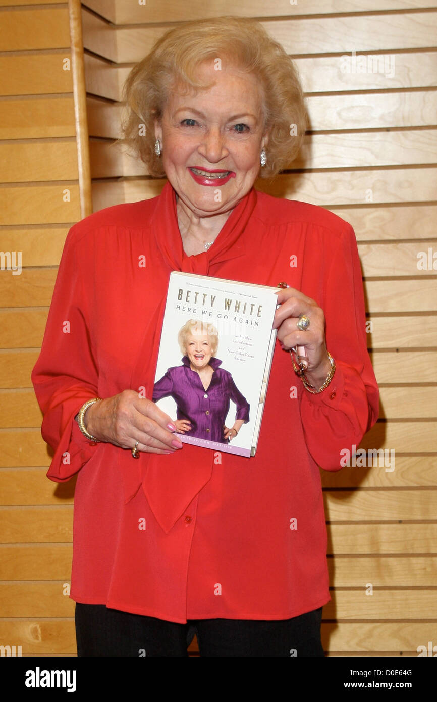 Betty White signs copies of her new book at Barnes & ble book store in ...