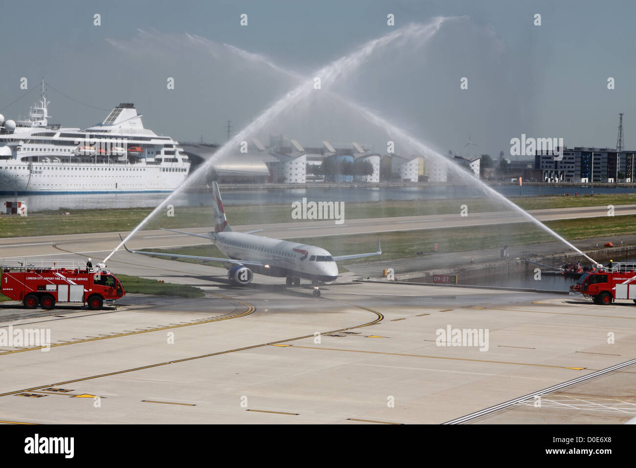 E190 engine hi-res stock photography and images - Alamy