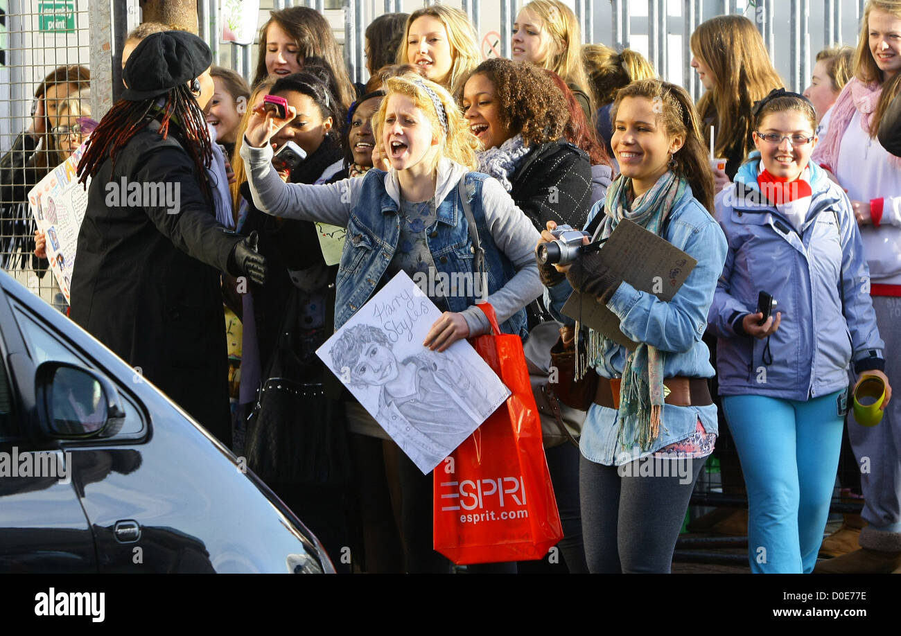 The x factor fans hi-res stock photography and images - Alamy