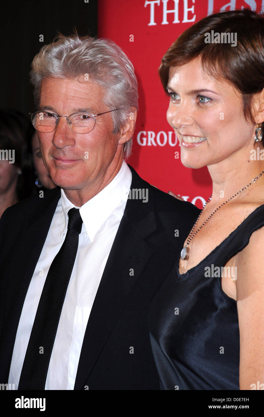 Richard Gere and Carey Lowell The Fashion Group's International 27th ...