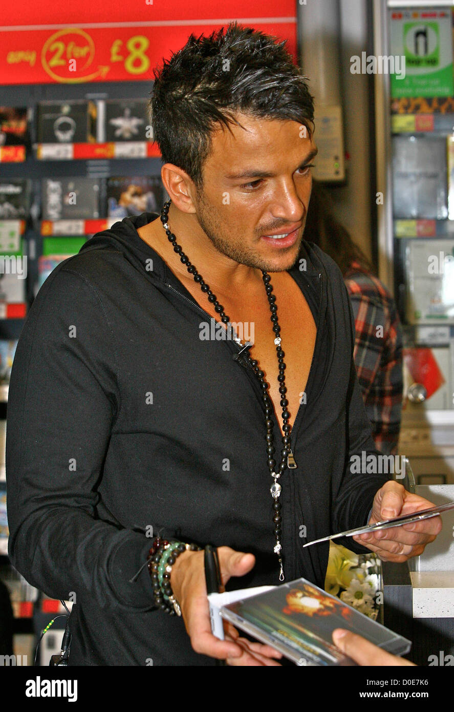 Peter Andre signs copies of his new single 'Defender' at ASDA Brighton ...