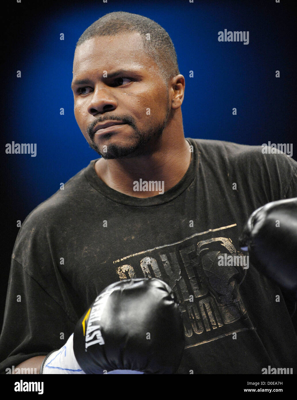 Carl Handy, Cruiserweight 195 lbs. Rumble at Rama XIII boxing match ...