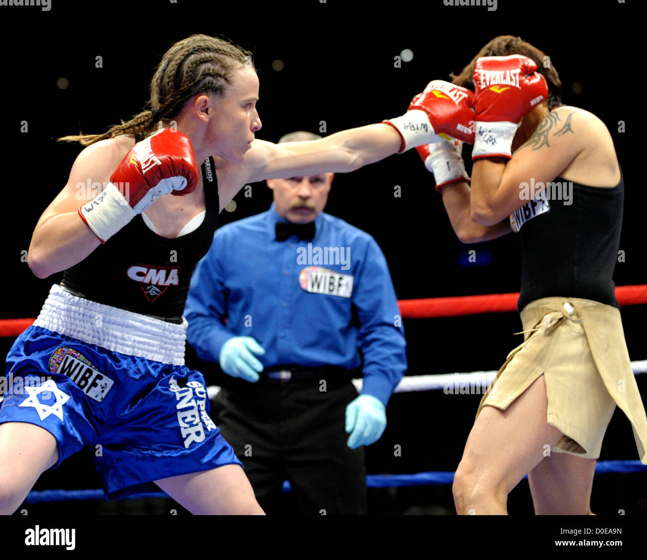 Hagar Finer (Israeli) vs Julia Sahin (German), WIBF Flyweight ...