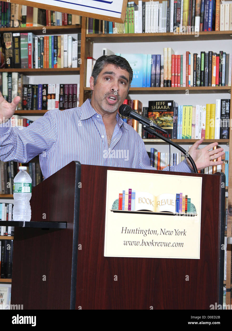 Gary Dell'Abate speaking and signing copies of his book 'They call me ...