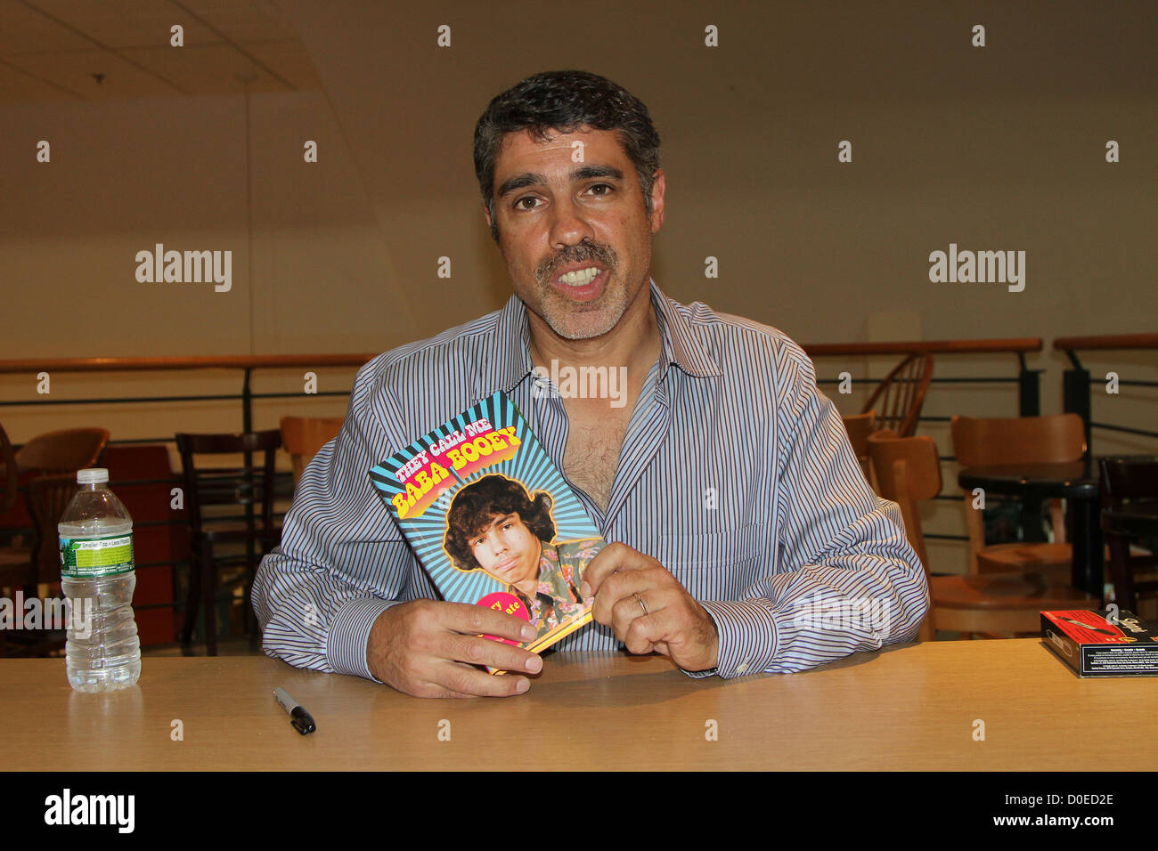 Gary Dell'Abate speaking and signing copies of his book 'They call me ...