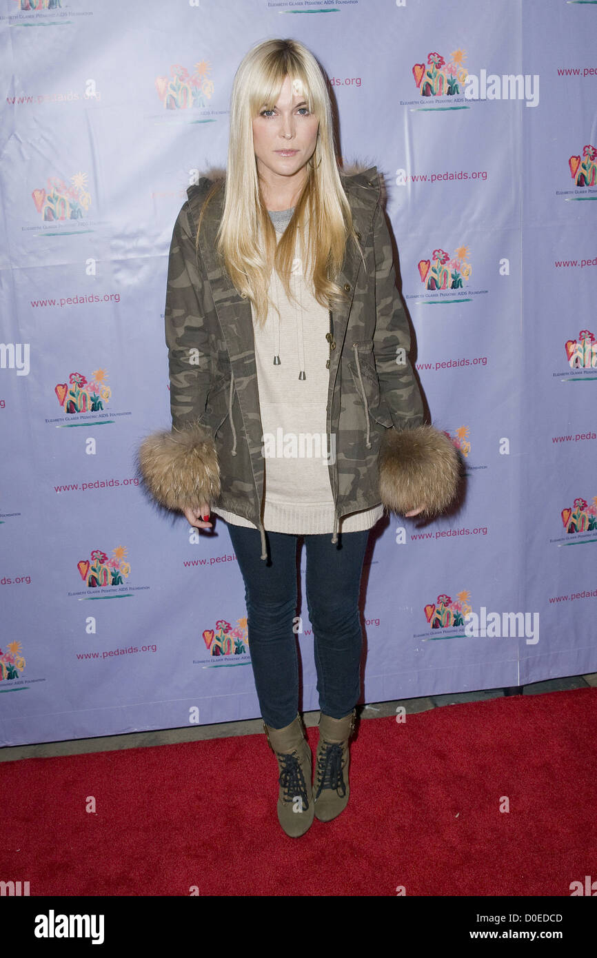 Elizabeth mortimer hi-res stock photography and images - Alamy