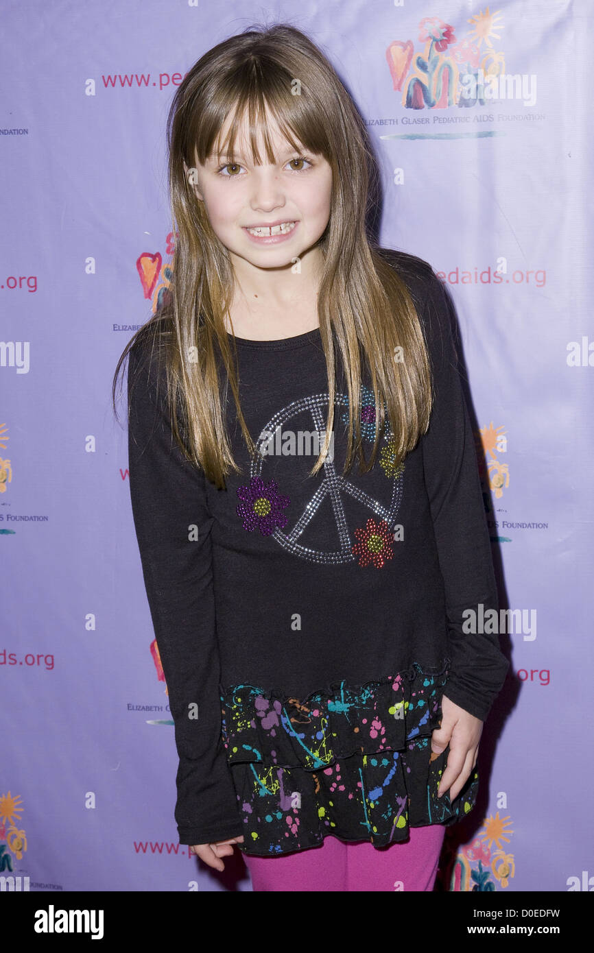 Elizabeth mackenzie hi-res stock photography and images - Alamy