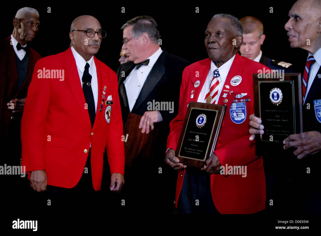 Tuskegee Airmen, US Air Force, receiving awards The Americans Veterans ...