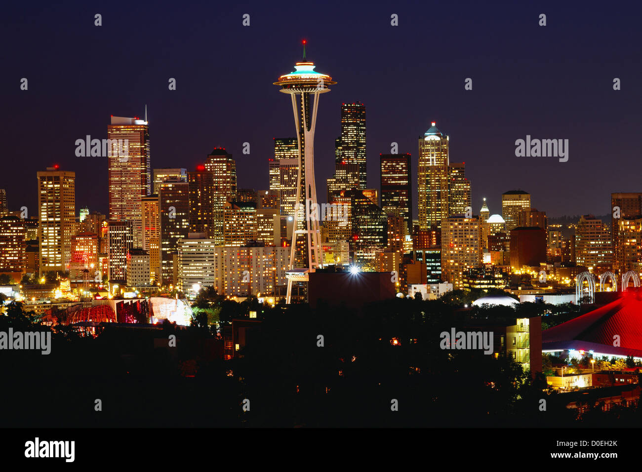 Night View of the Seattle Skyline Stock Photo - Alamy