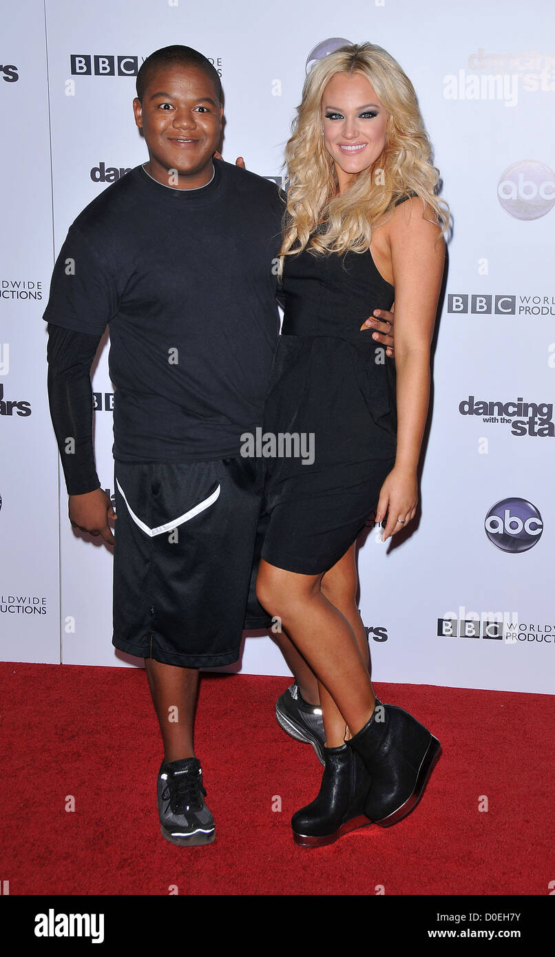 Lacey Schwimmer and Kyle Massey "Dancing With The Stars" 200th episode ...