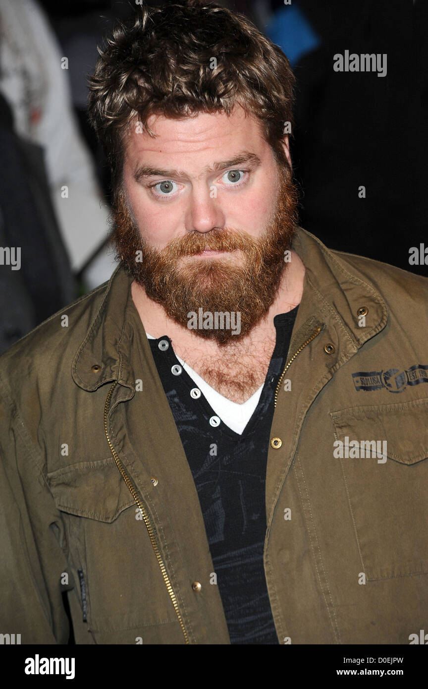 Ryan dunn hi-res stock photography and images - Alamy