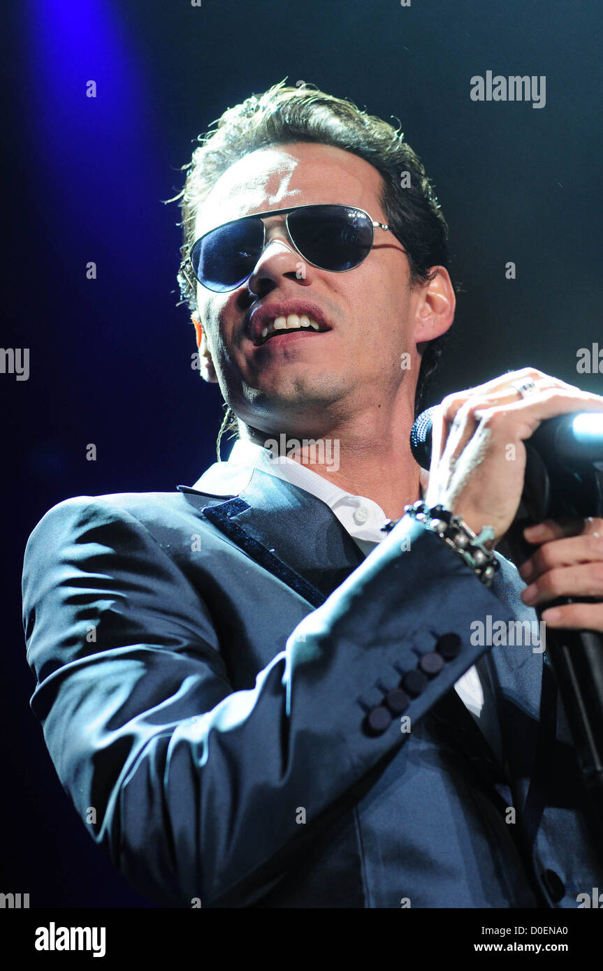 Marc Anthony performing live in concert at Madison Square Garden New ...