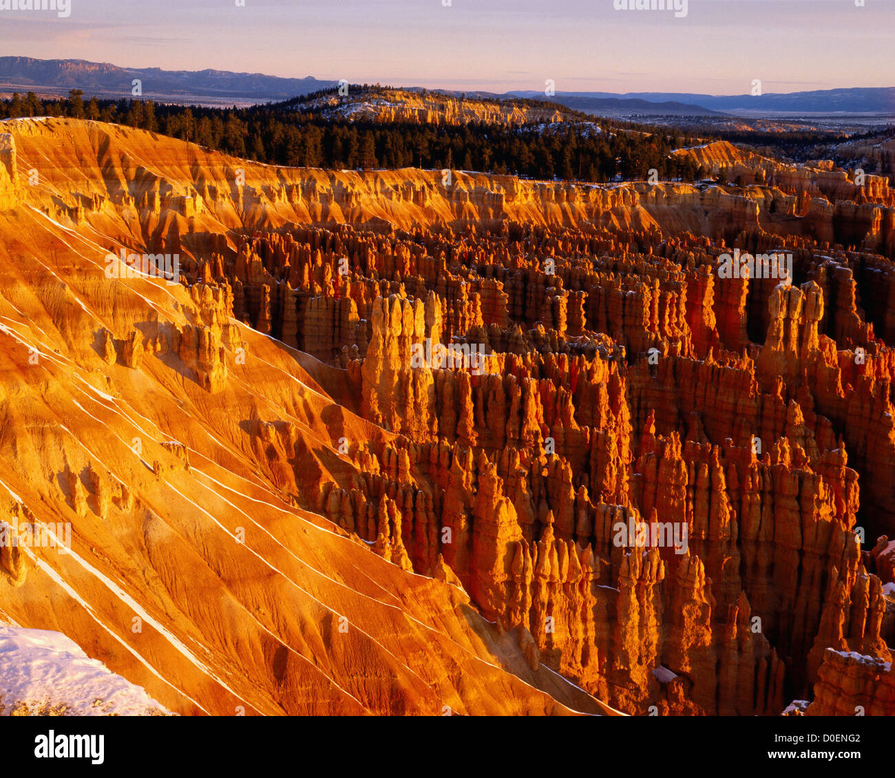 Expansive bryce amphitheater hi-res stock photography and images - Alamy