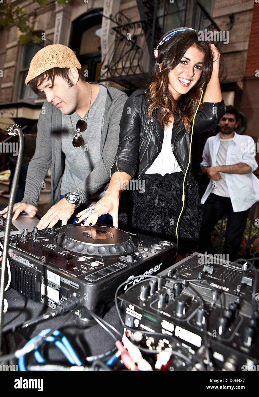 DJ Andrew Beven and Shenae Grimes Fashion's Night Out for Teen Vogue ...