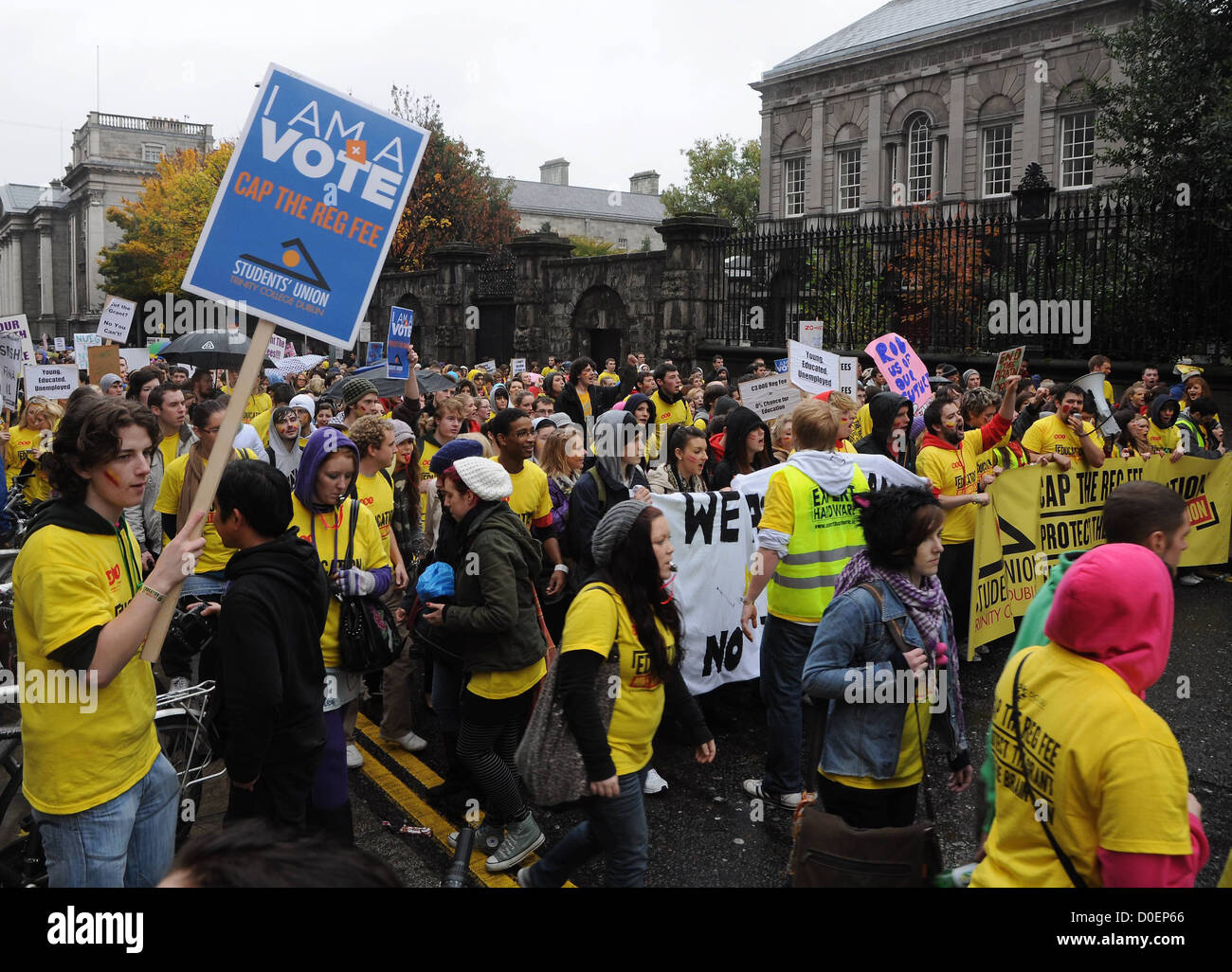 Student Protestors Over 25,000 Irish students join a USI (Union of ...