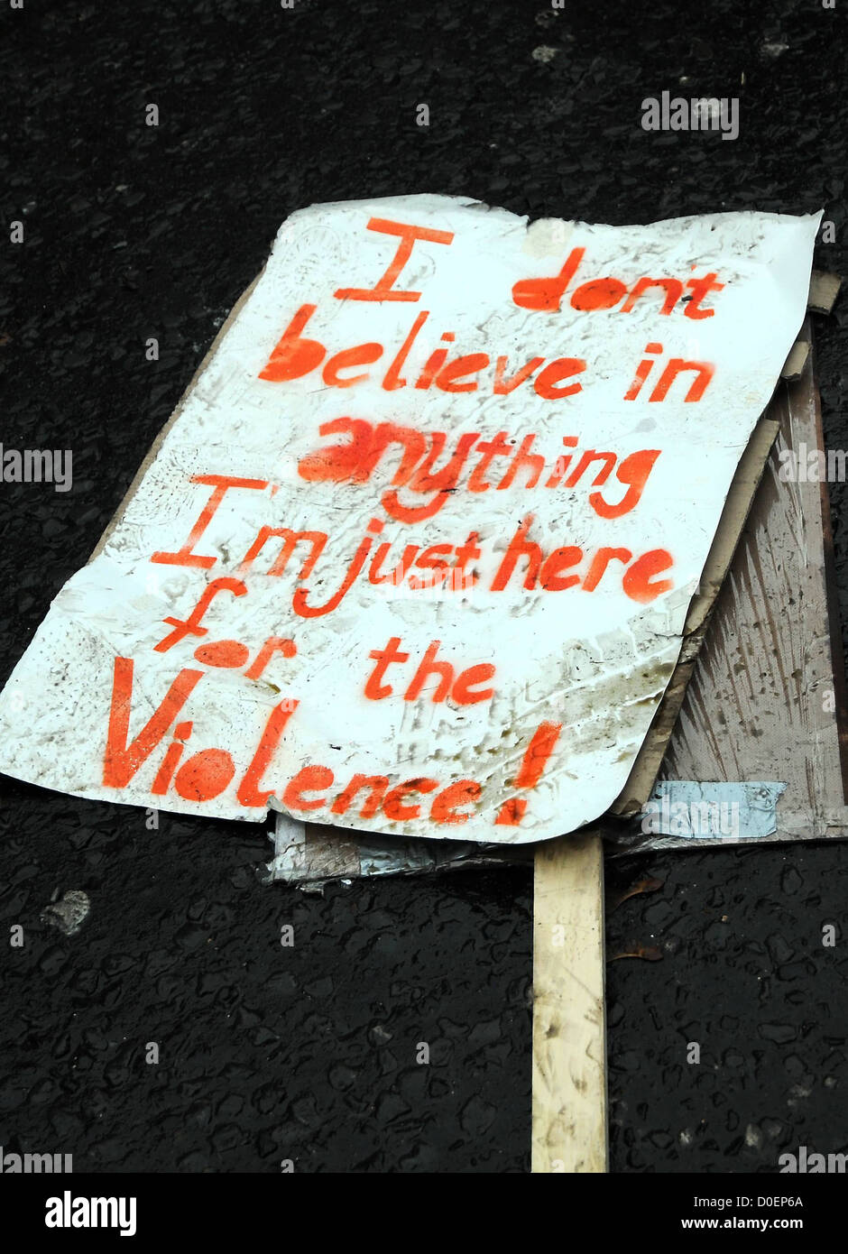 Student Protest Banners Over 25,000 Irish students join a USI (Union of ...