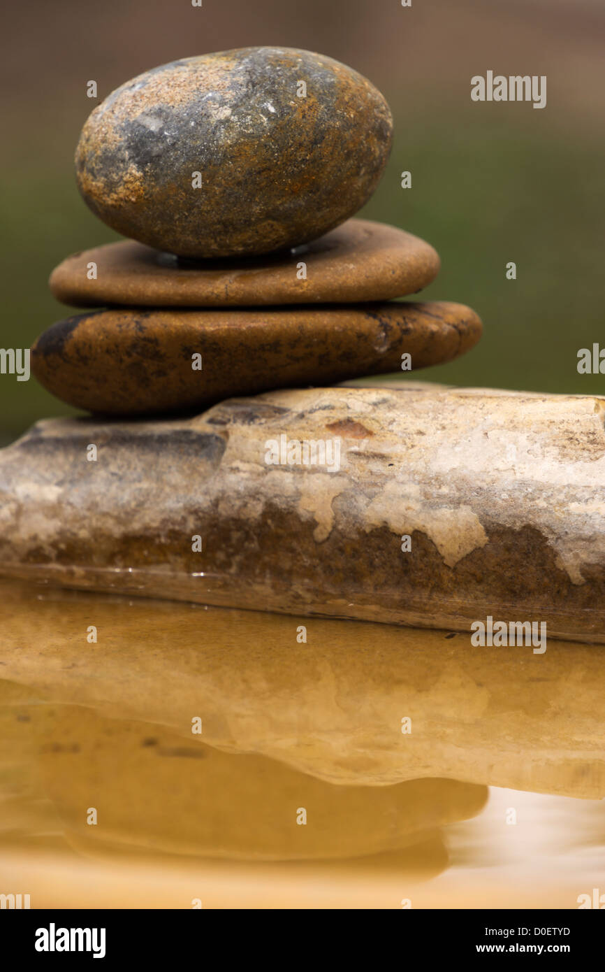 Japanese rock garden vertical hi-res stock photography and images - Alamy