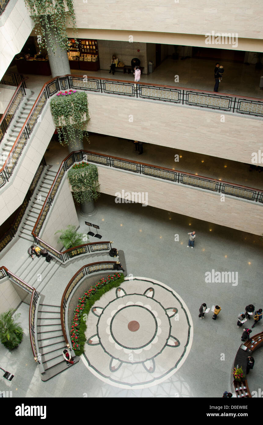 Museum inside the building hi-res stock photography and images - Alamy