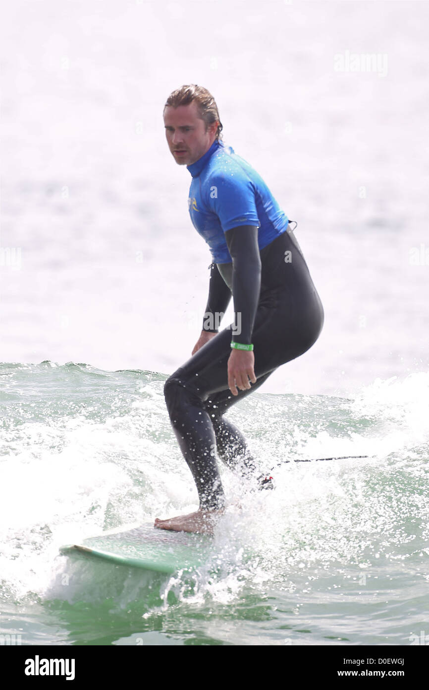 Sam Trammell Surfrider Foundation's 5th Annual Celebrity Expression ...