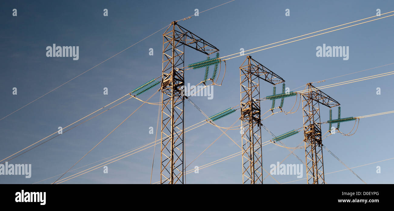 Electricity structures hi-res stock photography and images - Alamy