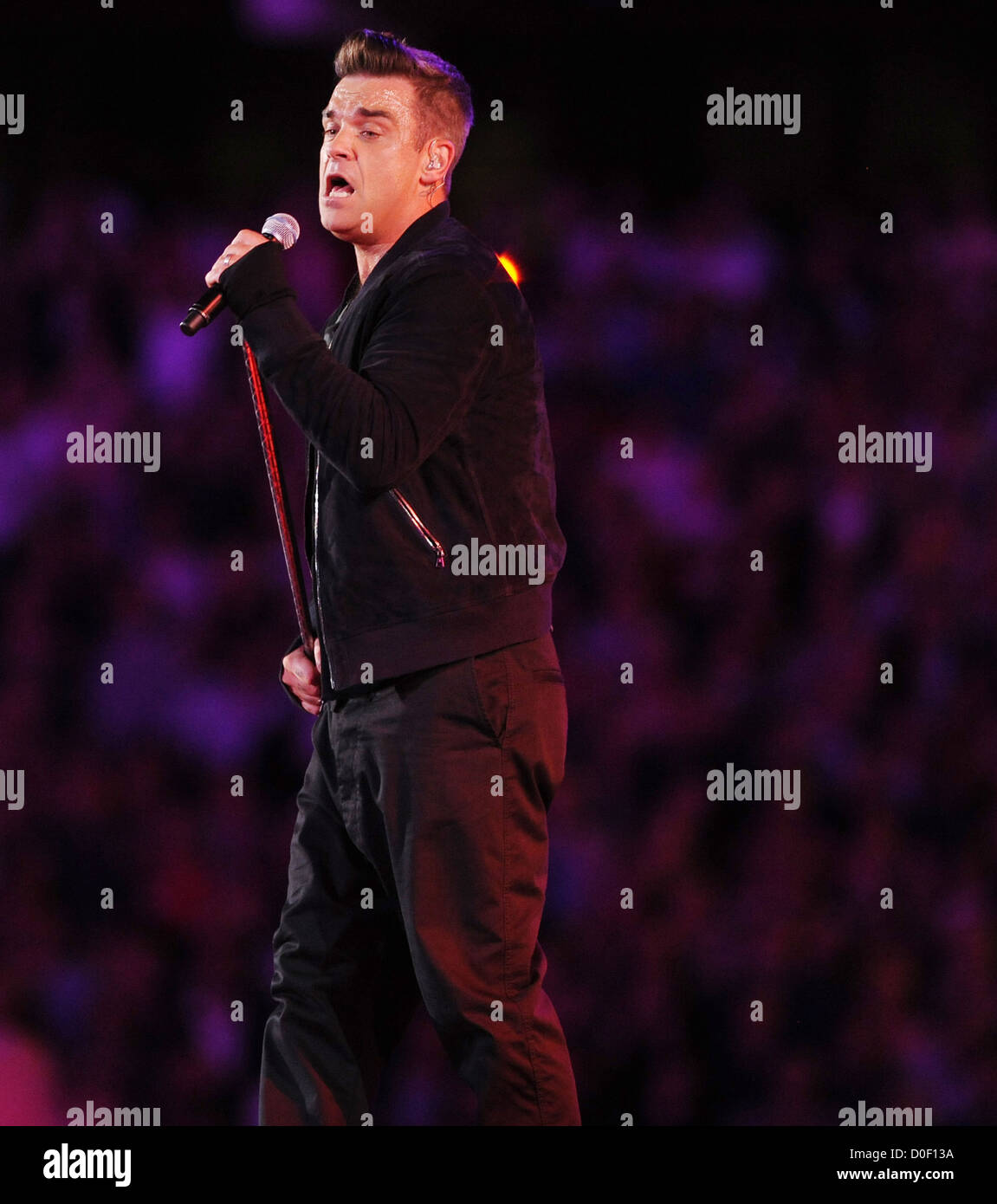 Robbie Williams Heroes Concert held at Twickenham Stadium. London ...