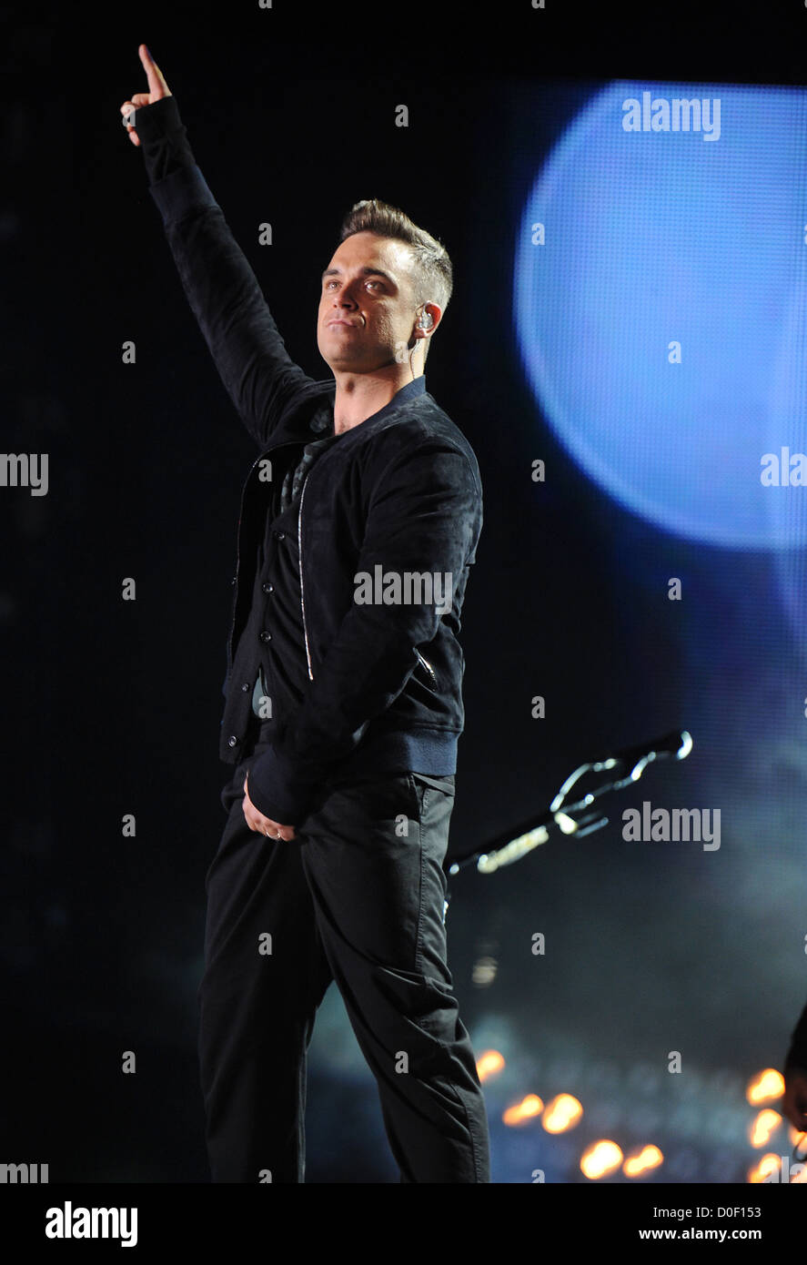 Robbie Williams Heroes Concert held at Twickenham Stadium. London ...