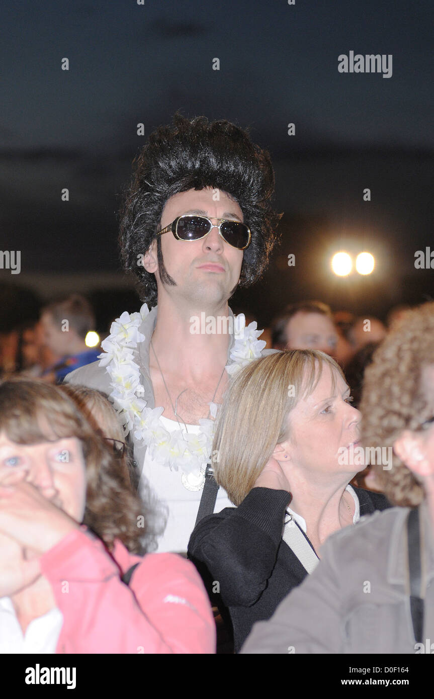 Elvis Concert Fan High Resolution Stock Photography and Images - Alamy