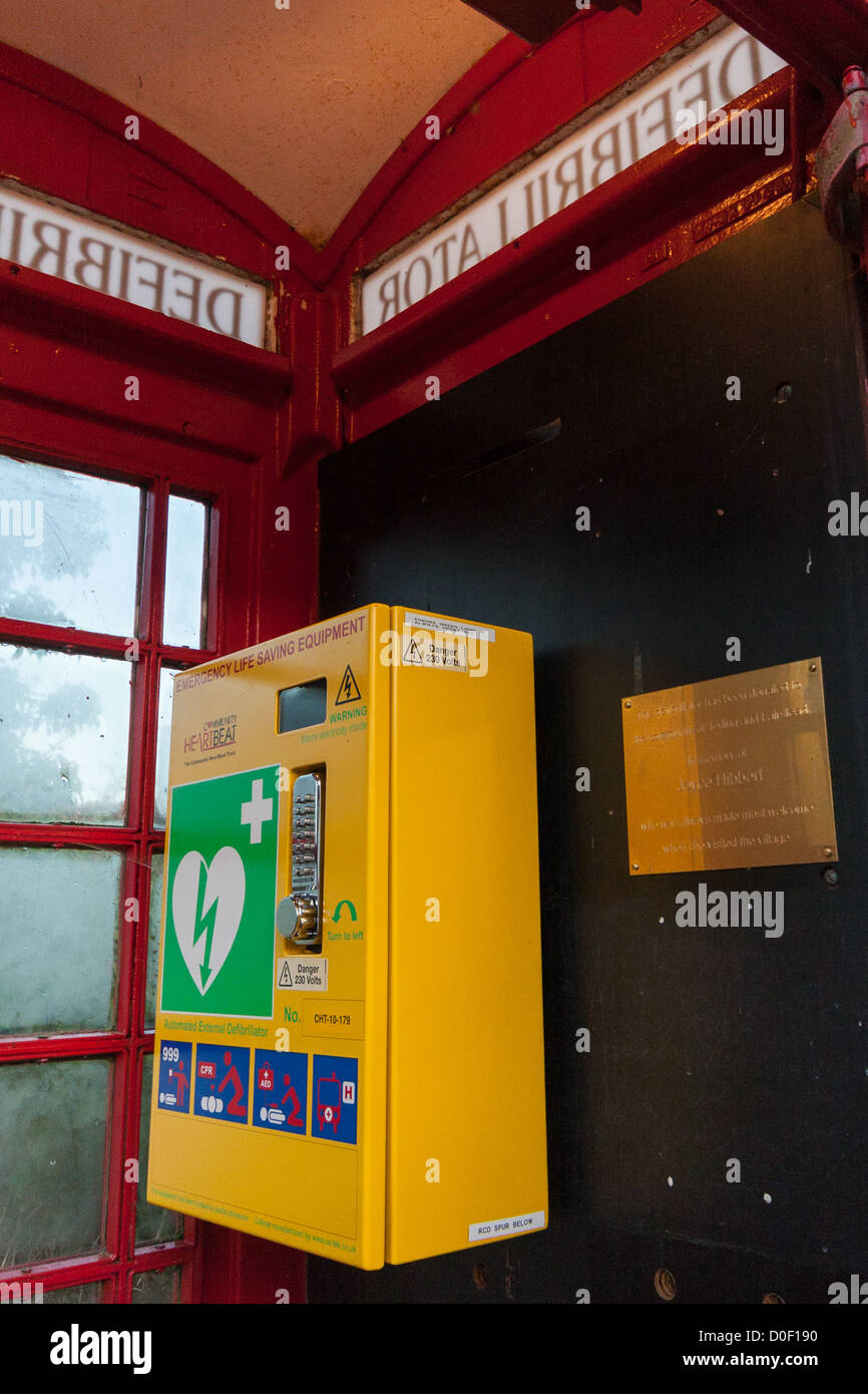 Rural defibrillator hi-res stock photography and images - Alamy