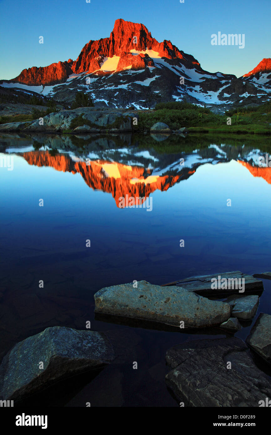 Sunrise over Banner Peak and Thousand Island Lake in the Ansel Adams ...