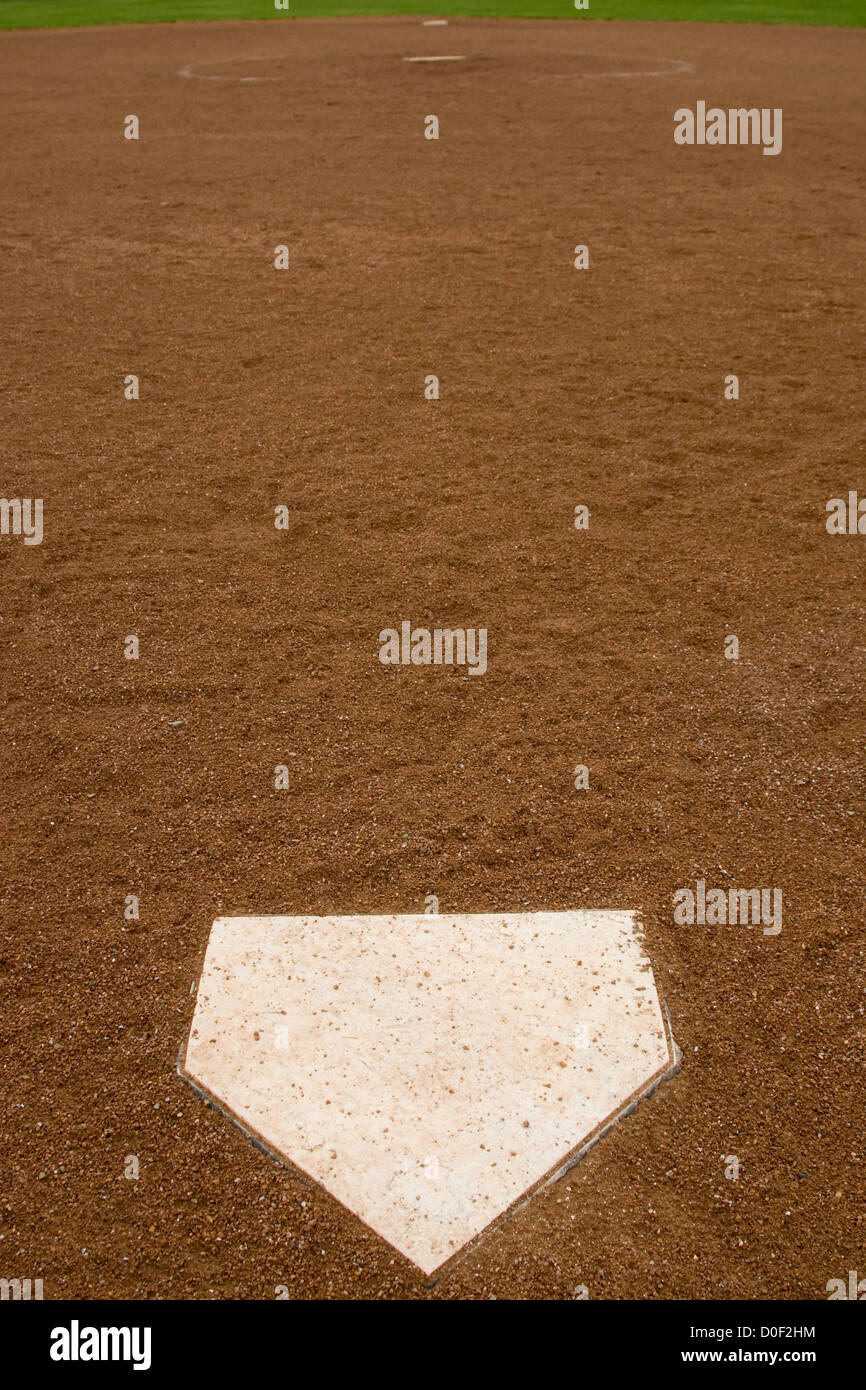 Softball diamond hi-res stock photography and images - Alamy